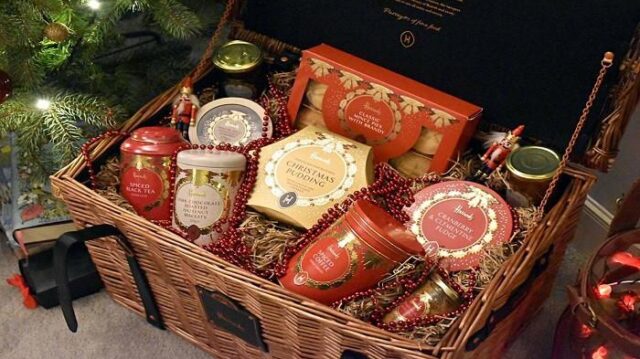 5 Pilihan Hampers Natal yang Menarik dan Berkesan