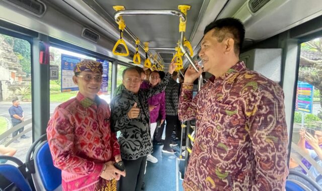 Bus Trans Metro Dewata Kembali Beroperasi, Dibiayai Gotong Royong ...